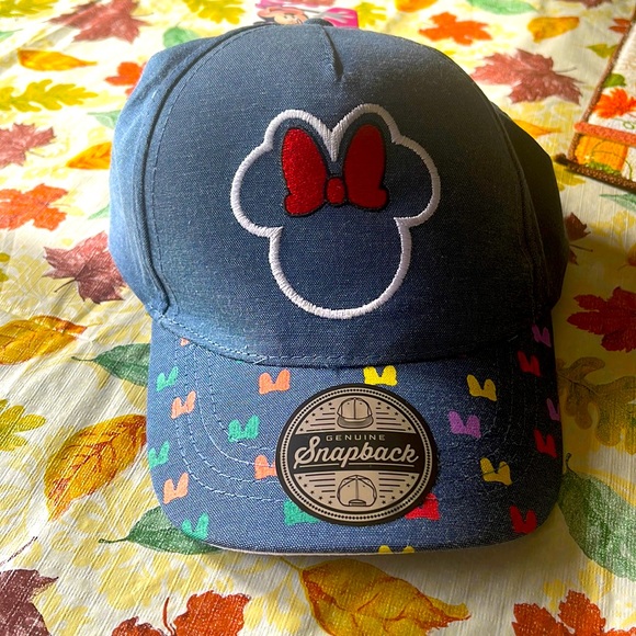Disney | Accessories | Minnie Mouse Hat | Poshmark